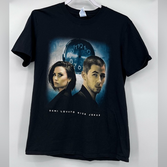 Gildan | Tops | Gildan Nick Jonas And Demi Lovato Future Now Tour 26 ...
